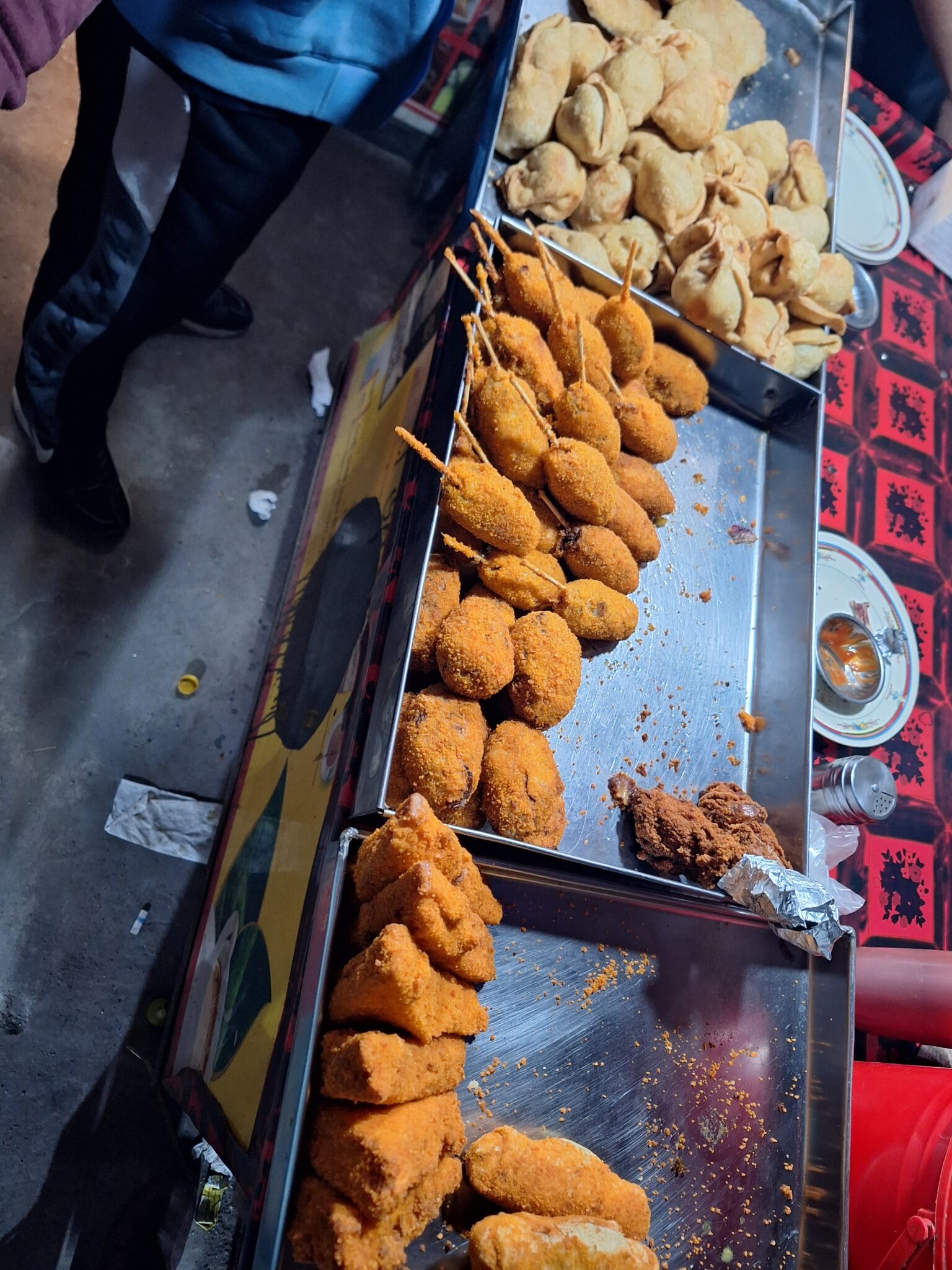 Bites and sips : A guide to refreshments around the campus - BRACU Express